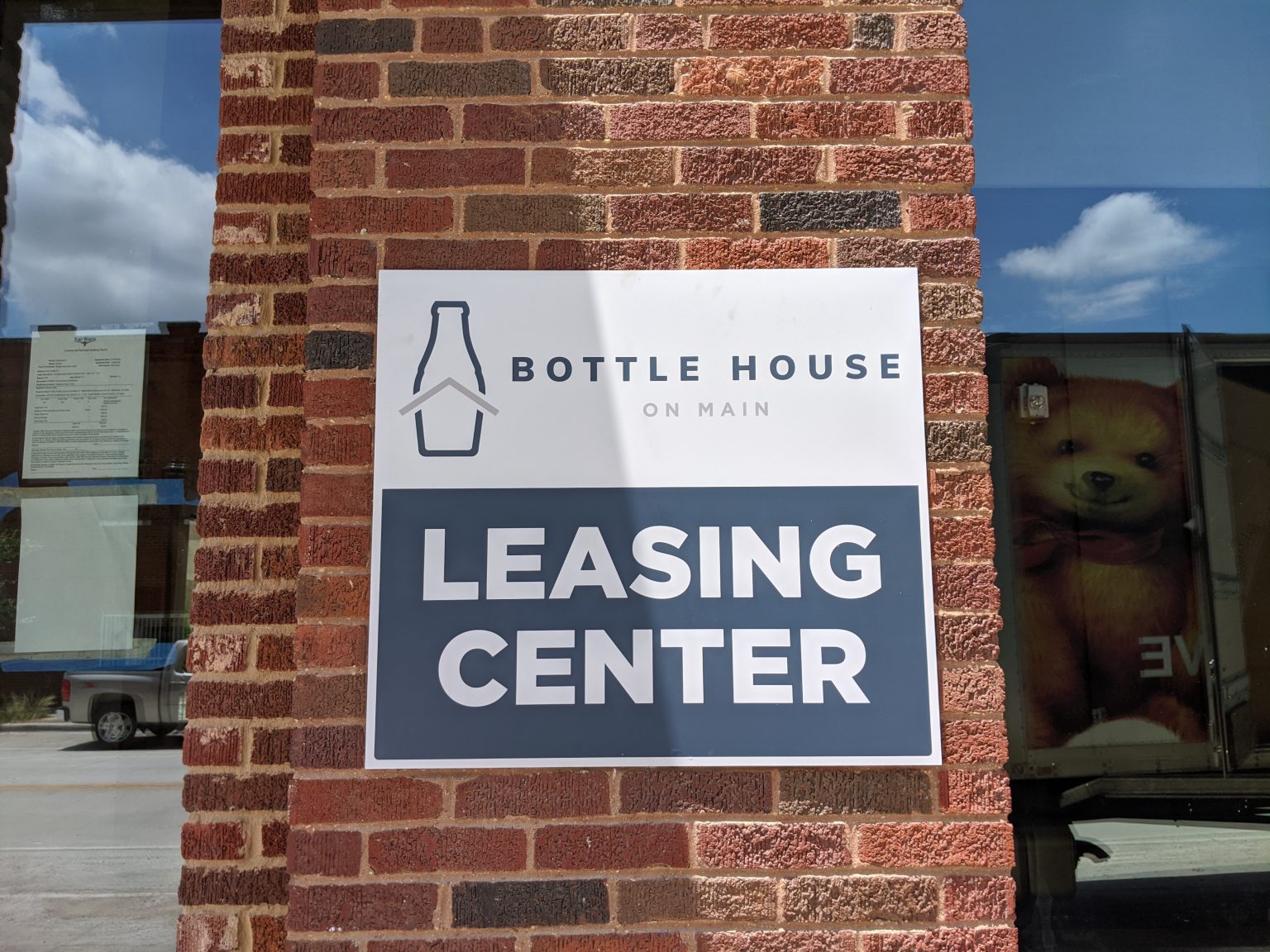 Apartment Complex Signage for DFW Metroplex | Cowtown Graphic & Signs